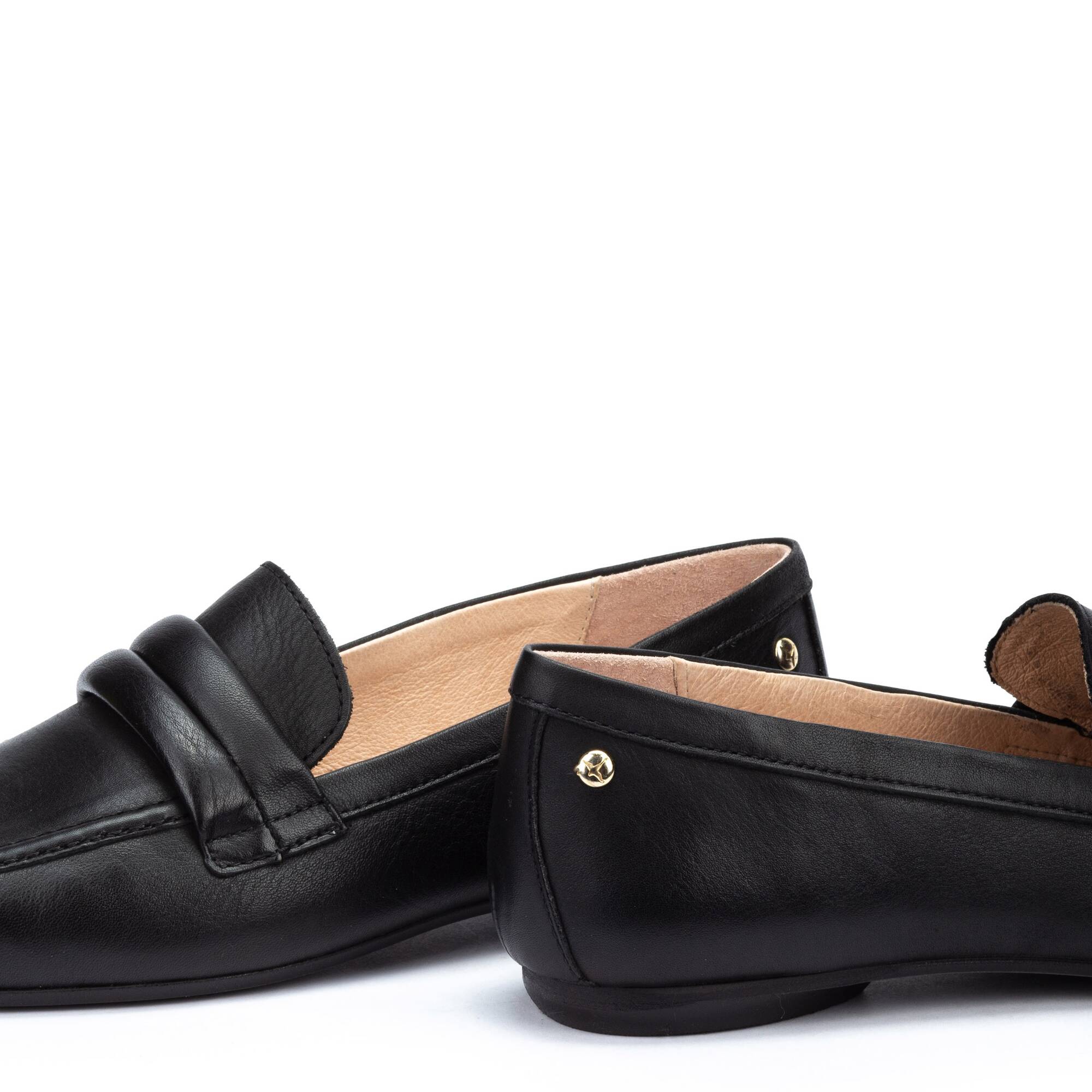 Women`s Leather Shoes ALMERIA W5Y-3680 |OUTLET Pikolinos