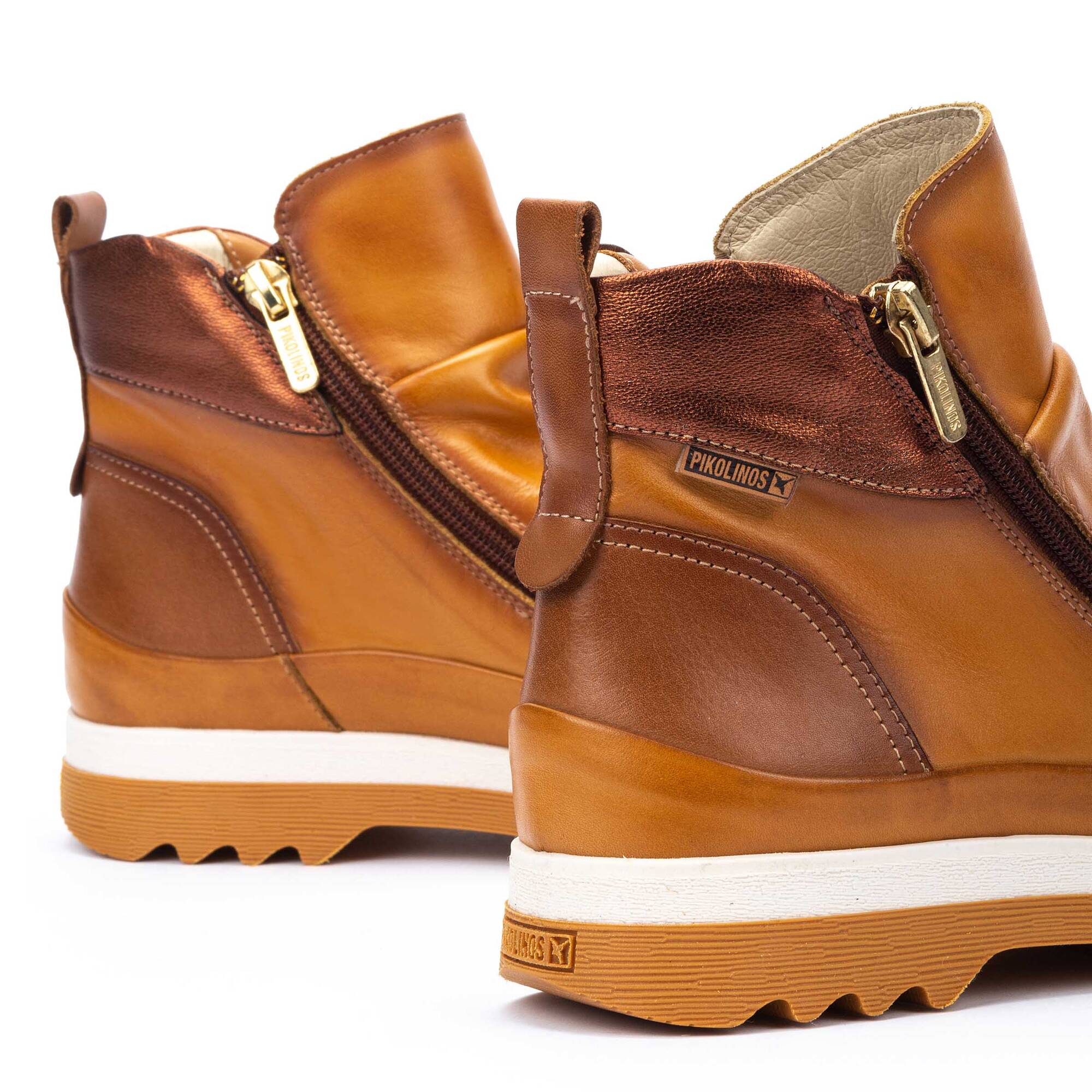 Women`s Leather Shoes VIGO W3W-8888C4 | Pikolinos