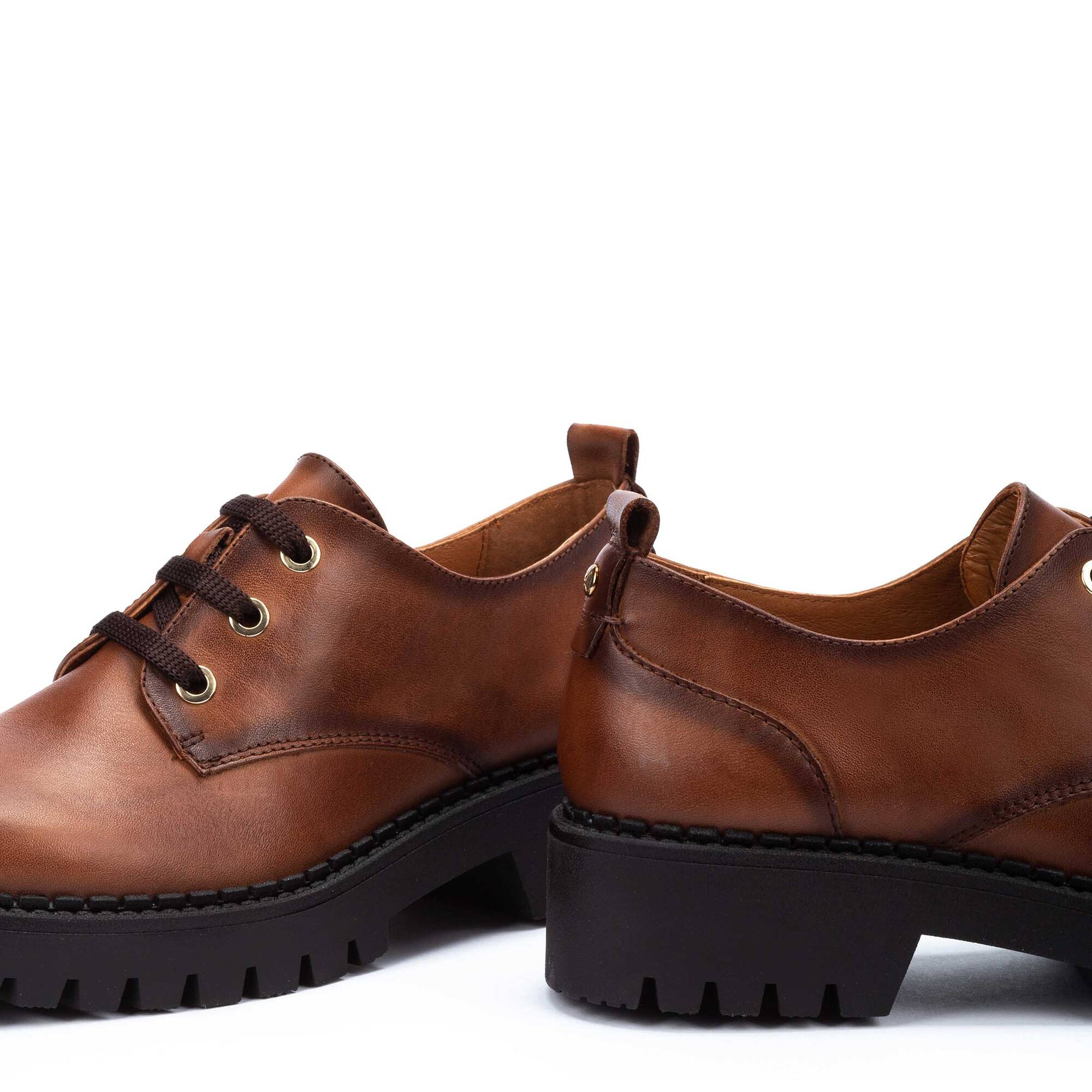 Women`s Leather Shoes AVILES W6P-4632 |OUTLET Pikolinos