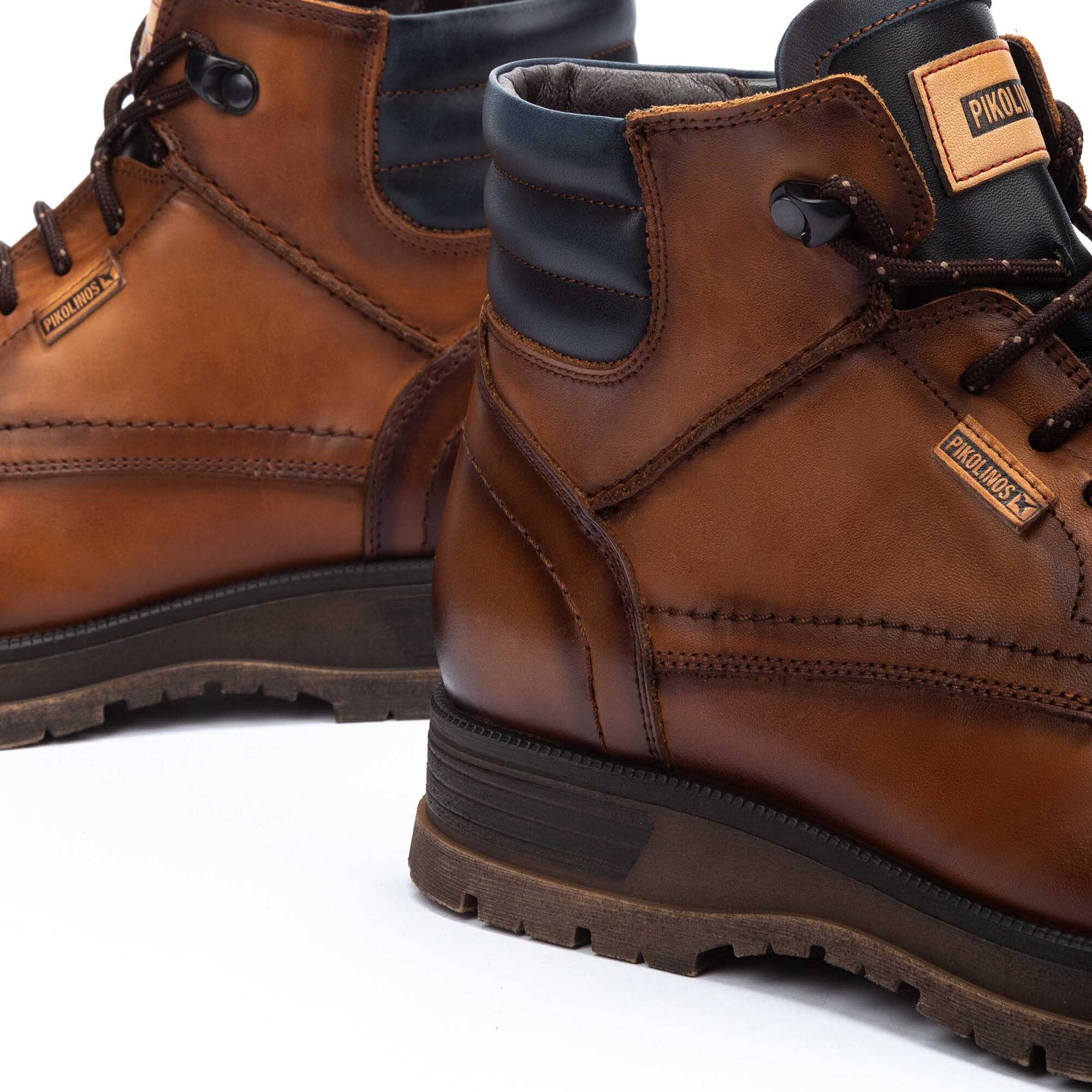 Flat lace-up ankle boots ZAMORA M9K-8028 | Outlet PIKOLINOS