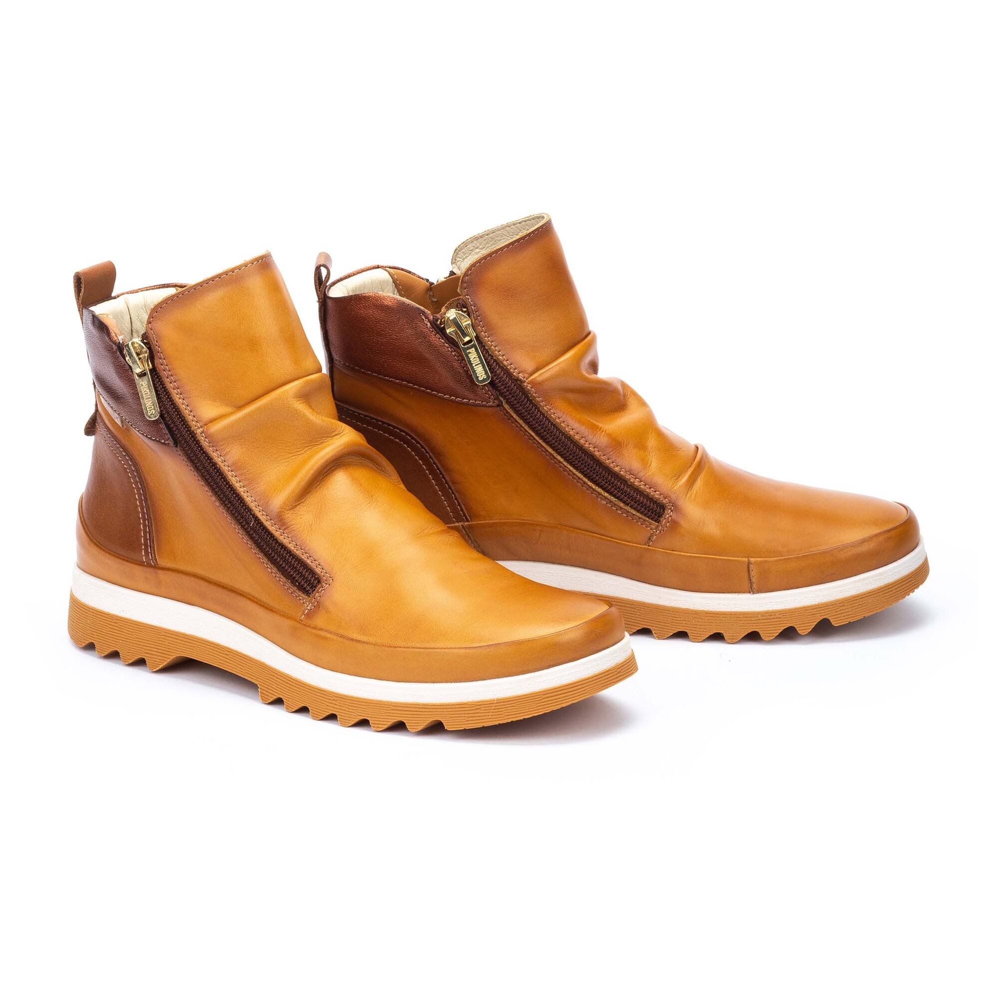 Women`s Leather Shoes VIGO W3W-8888C4 | Pikolinos