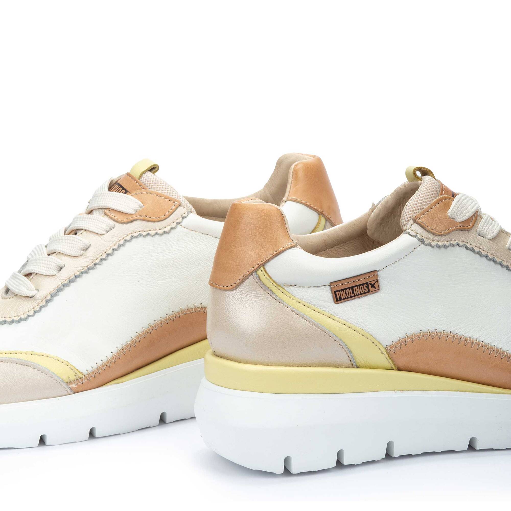 Zapato de mujer en piel rebajados RUEDA W2A-6552C1 | OUTLET PIKOLINOS